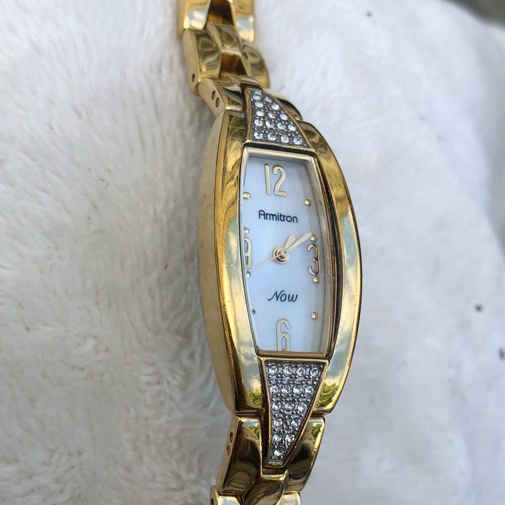 Vintage Womens 80s Armitron By Seiko Diamknd 14k G - Gem